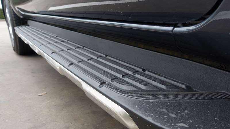 Side steps: types & installation | AutoGuru