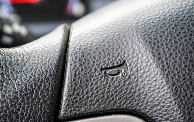 Horn Replacement Costs & Repairs | AutoGuru